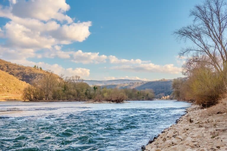 Fluss mit L 🌊 große Liste mit vielen Bildern & Erklärungen