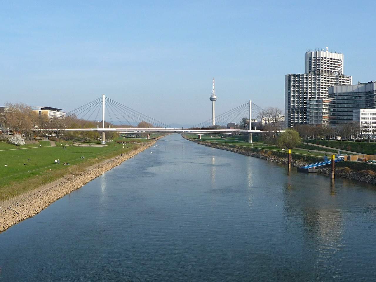 Fluss mit M 🌊 große Liste mit vielen Bildern & Erklärungen
