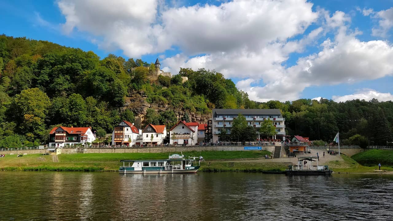 Fluss Mit N