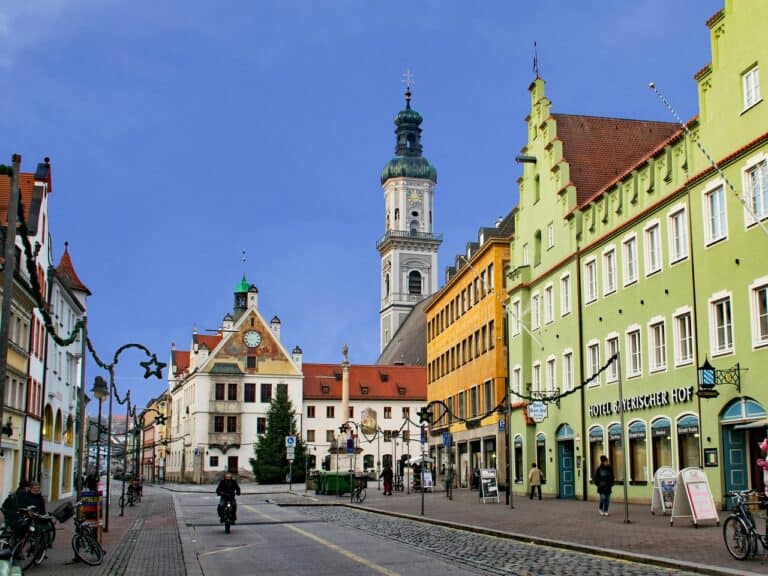 Stadt mit I 🌇 große Liste mit vielen Bildern & Erklärungen