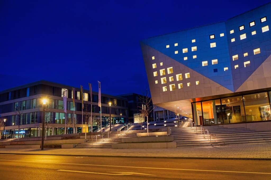 Stadt mit I 🌇 große Liste mit vielen Bildern & Erklärungen